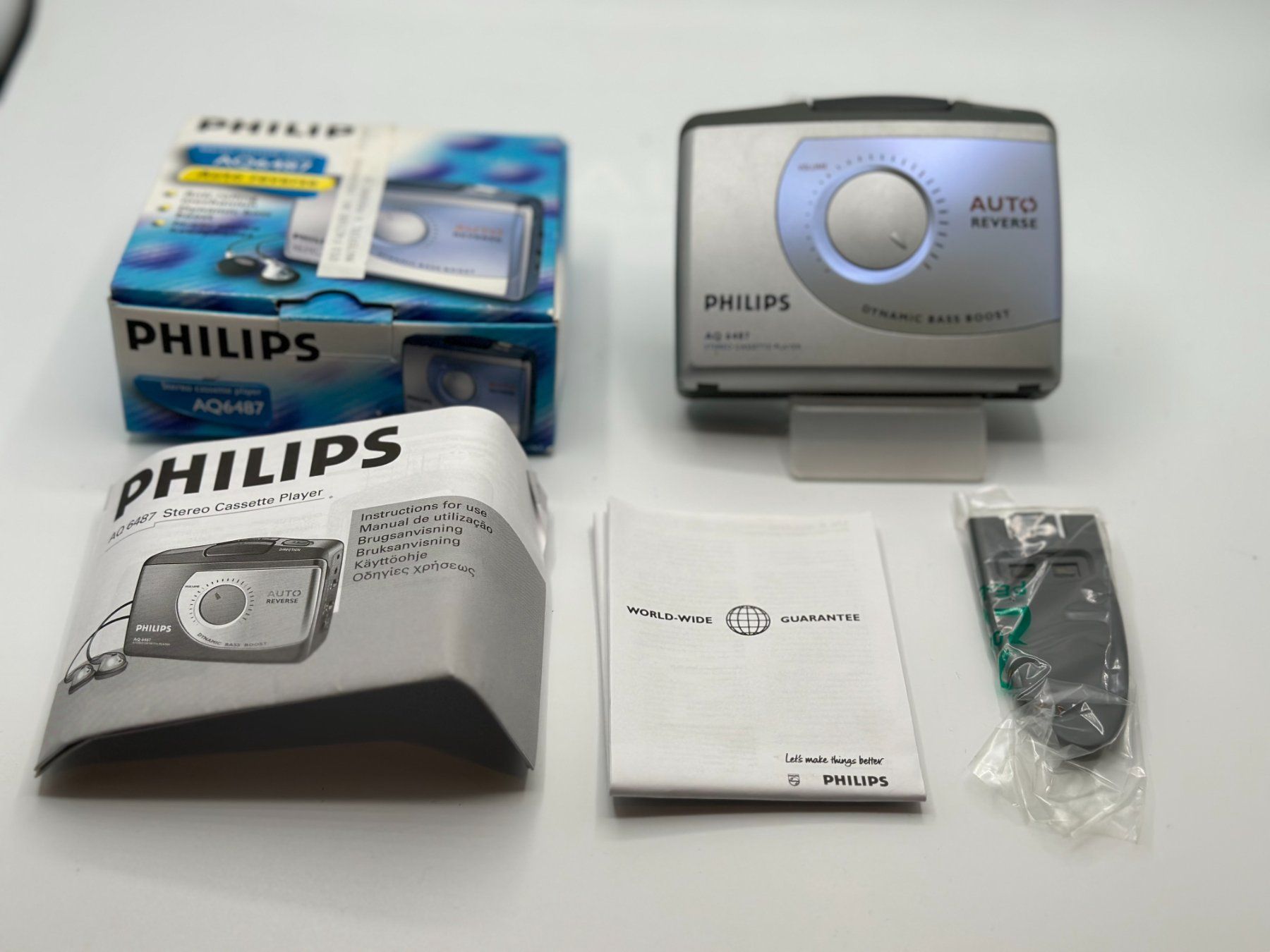 NEW! Walkman Philips AQ6487 Baladeur Cassette Player (Gebraucht) in ...