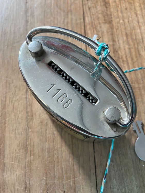 KÄSSELI MIT SCHLÜSSEL !! SPAR + LEIHKASSE ERLACH (Gebraucht) in Basel für CHF 35 – mit Lieferung ...