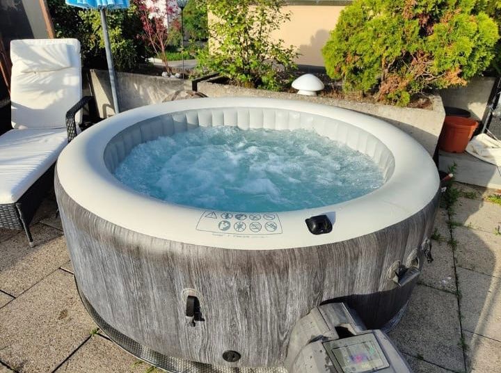 Intex Whirlpool Pure Spa Greywood (Gebraucht) in für CHF 50 – nur ...