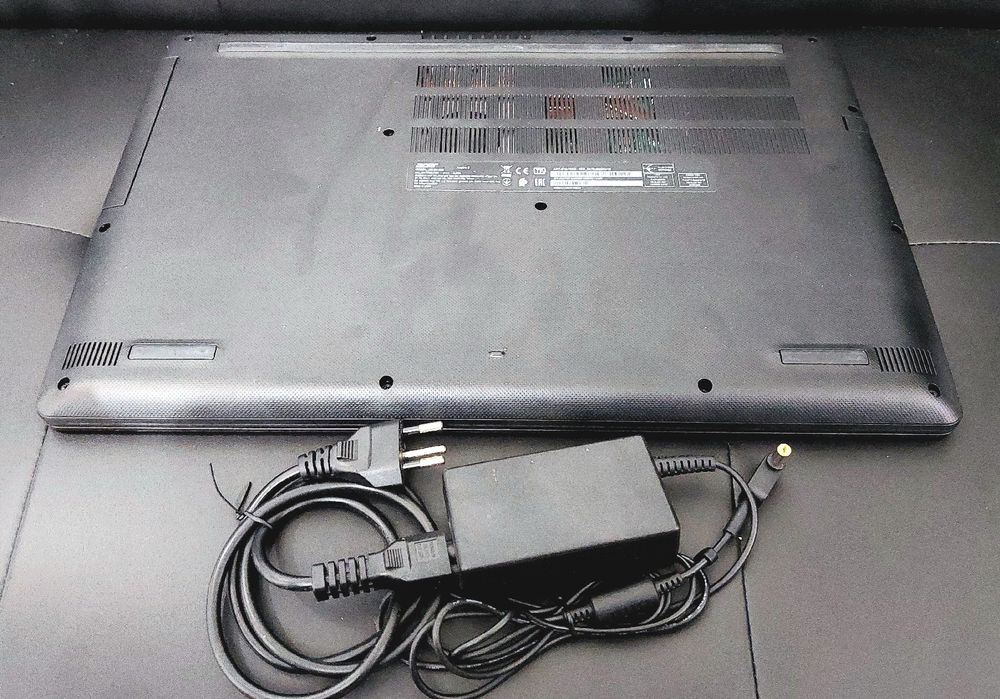 Acer Aspire 3 N19C2 17" Core i7 1.8 GHz - HDD 1 To - 12 Go (Defekt) in ...