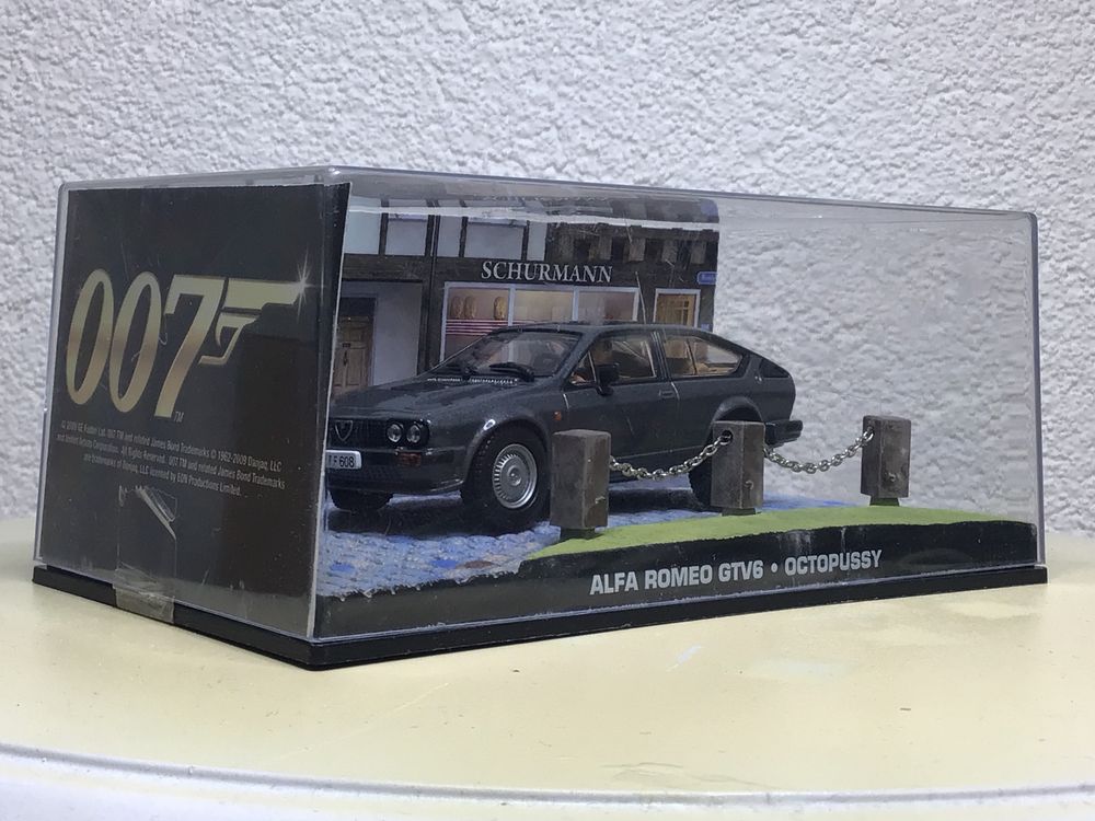 007 Octopussy Alfa Romeo GTV6 1:43 Diorama (Neu (gemäss Beschreibung ...