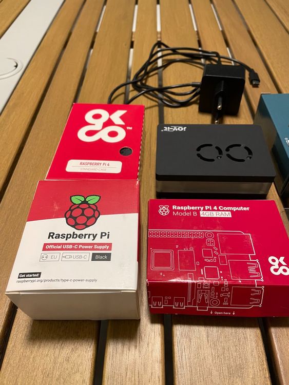 Raspberry Pi 4 Mod.B (4GB) Starter Kit + Gehäuse mit Lüfter | Kaufen ...