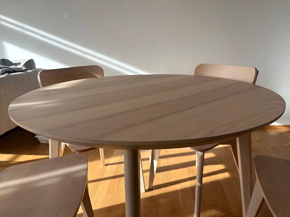 IKEA LISABO Tisch + 4 Stühle // Table + 4 chaises (Gebraucht) in Basel ...