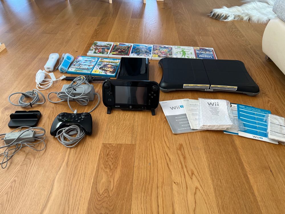 Wii U Packet: Konsolen + Balanceboard + Spiele (Gebraucht) in ...