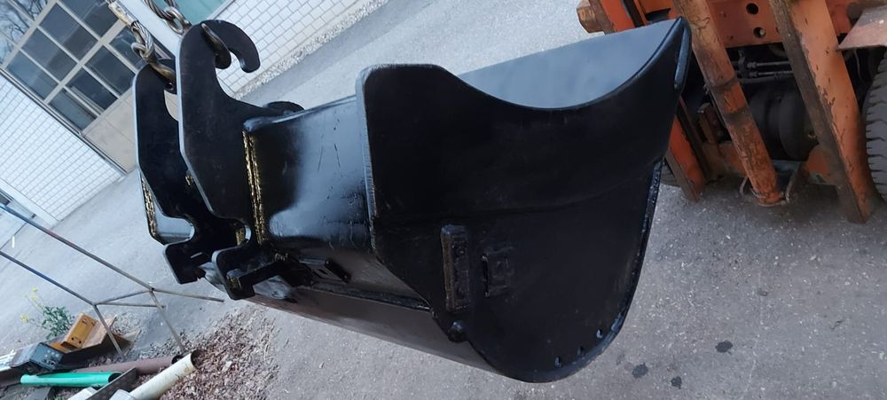 Humuslöffel/Baggerlöffel CW10 mit Neuem Boden (Gebraucht) in für CHF ...