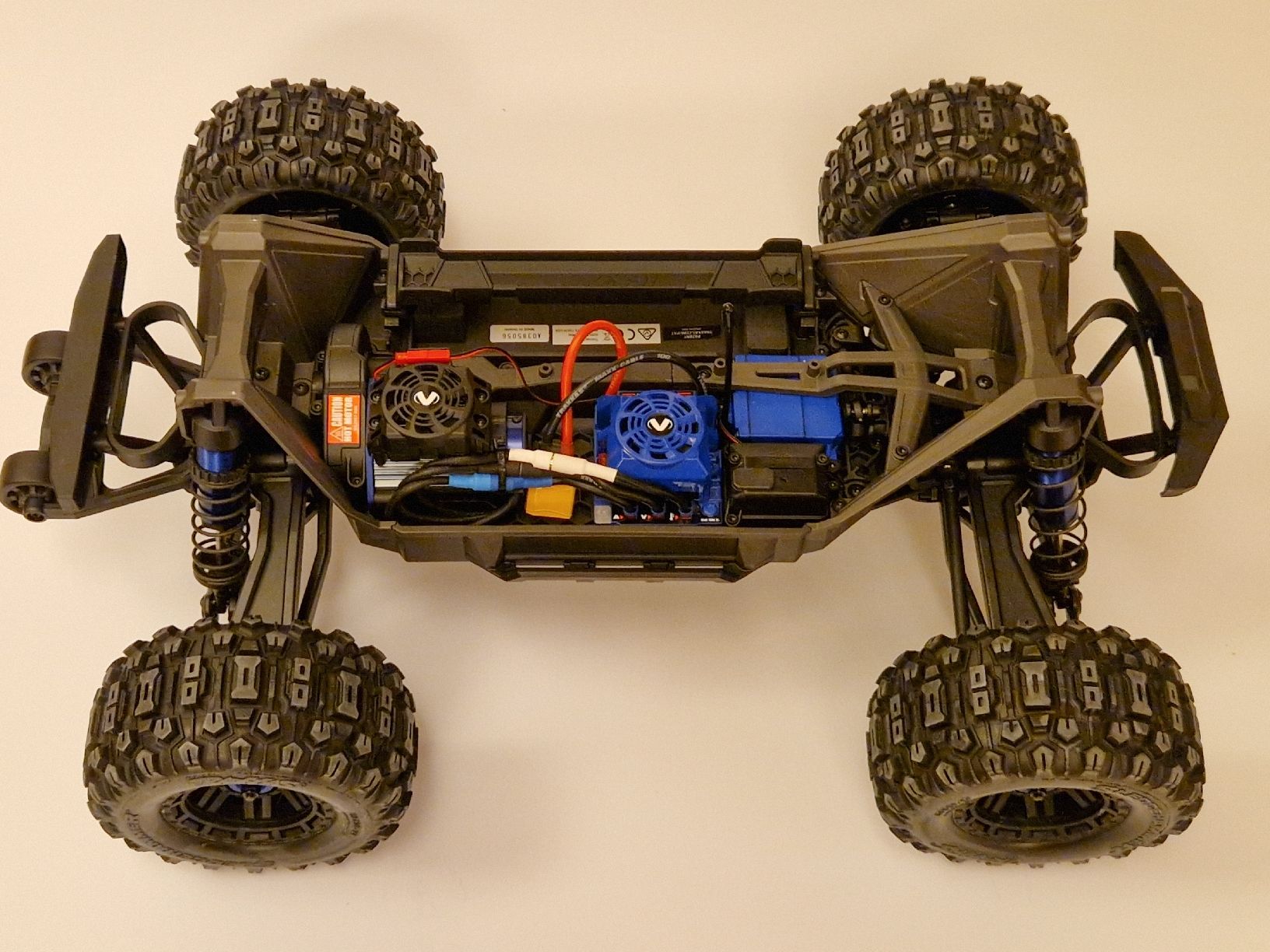 Traxxas WideMAXX V2 4S Monster Truck, inkl. 2 Akkus RTR (Neu (gemäss ...