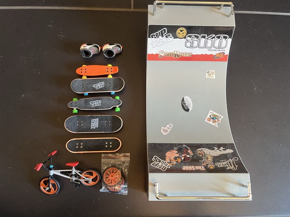 Fingerboard Set: Grip&Tricks Skate Rampe, BMX, Skateboards (Gebraucht ...