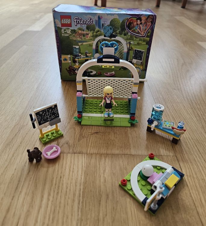 Lego Friends Fussballtraining mit Stephanie (41330) (Neu (gemäss ...
