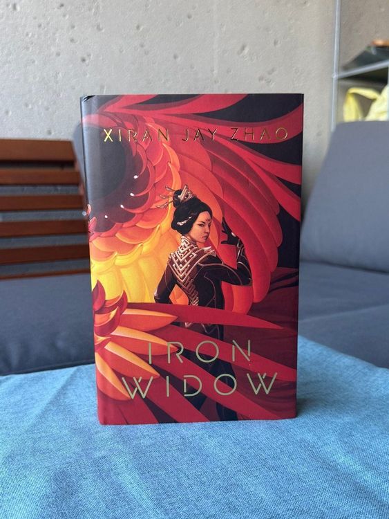 Iron Widow - Xiran Jay Zhao (Illumicrate Exclusive) | Kaufen auf Ricardo