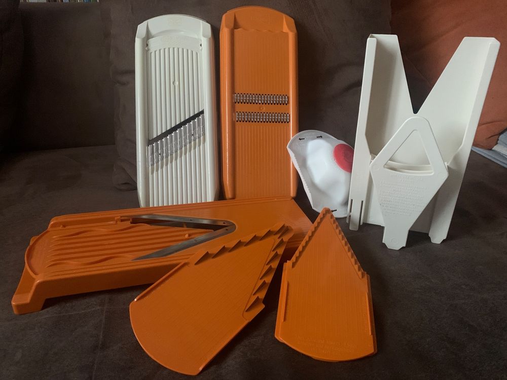 Börner Gemüseraffel oder Schneider Set (Gebraucht) in Rüegsau für CHF 21 – mit Lieferung auf ...