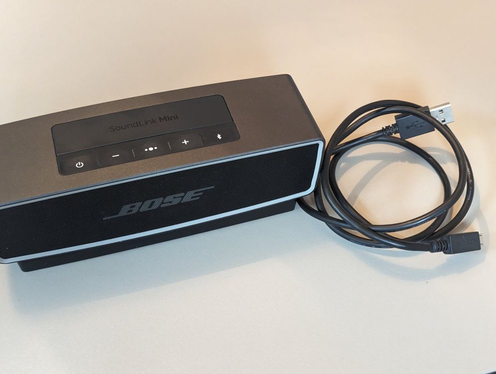 Bose SoundLink Mini Bluetooth Speaker mit Dock (Gebraucht) in Uetikon ...