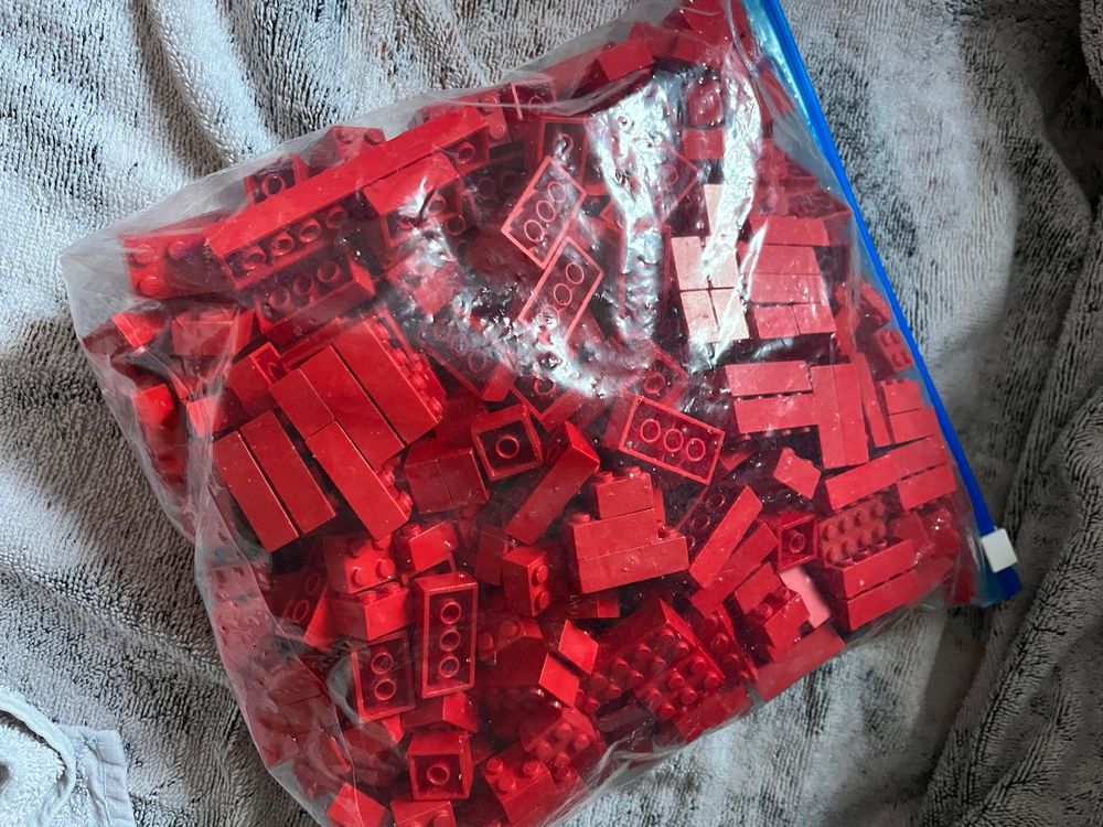 Lego: rote Bausteine ca. 1 Kilo | Kaufen auf Ricardo