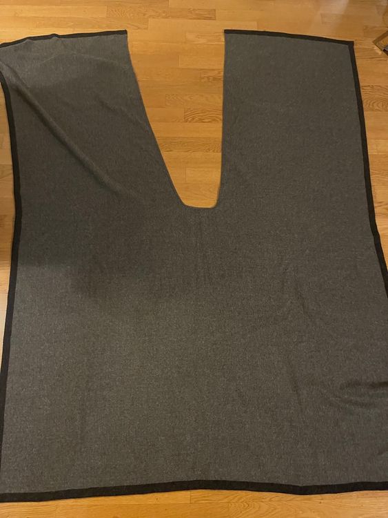 Umhang Mantel 185x135cm aus 100% Baby Alpaka Von Balmur | Kaufen auf ...