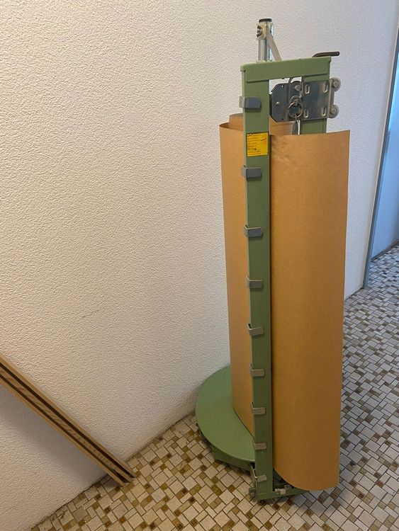 Papier-Abrollgerät inkl. Papierrolle (Gebraucht) in Laupersdorf für CHF ...