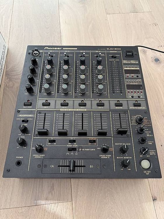 Pioneer DJM-600 Table de mix DJ prof vintage (D'occasion) à Crissier ...