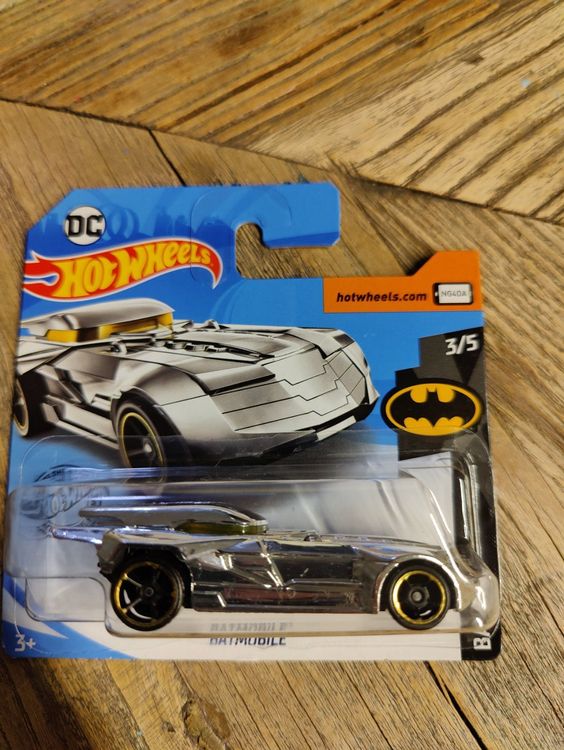 Hot Wheels 2020 Batmobile chrome (Neu und originalverpackt) in Flaach ...