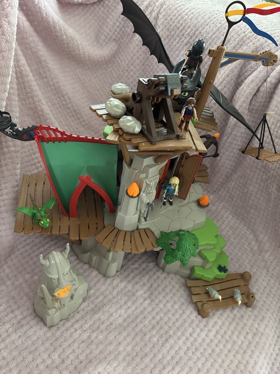 Playmobil Dragons 9243 Festung Berk (Gebraucht) in Wichtrach für CHF 35 ...