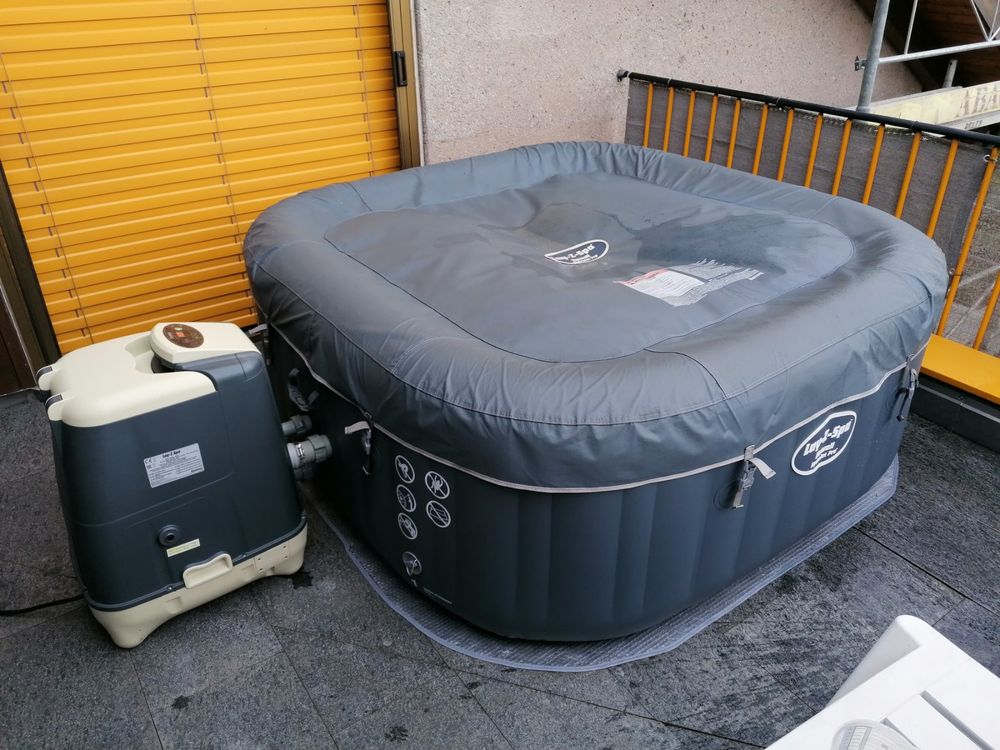 Whirlpool Lay-Z-Spa Hawaii Hydro Jet Pro 180x180x71cm (Gebraucht) in ...