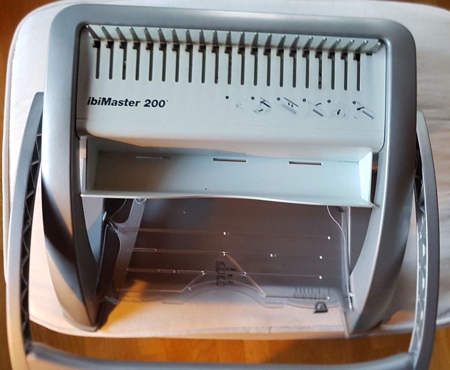 IBICO IbiMaster 200 - Machine à relier (Gebraucht) in Ravoire für CHF ...