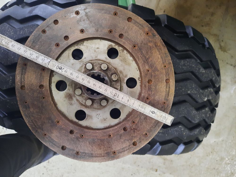 Kupplung zu Bührer MFD 4/10 Ford 592E (Gebraucht) in für CHF 50 – mit ...