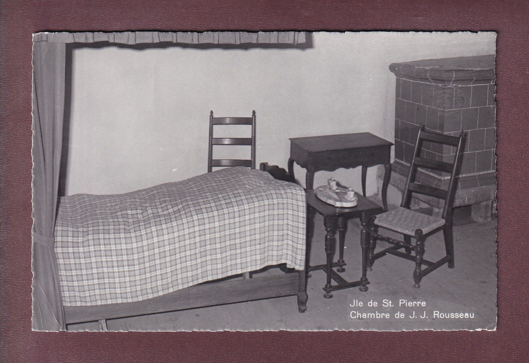 ÎLE ST. PIERRE - Chambre de J. J. Rousseau // pli d'angle // (D ...