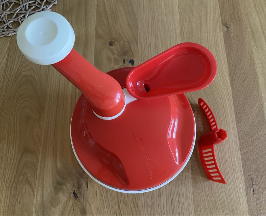 Tupperware Quick Chef Häcksler rot (Gebraucht) in Hünibach für CHF 15 ...