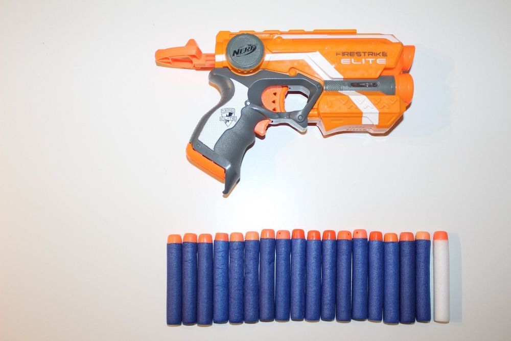Nerf Firestrike Elite (Gebraucht) in Beinwil am See für CHF 6 – mit ...