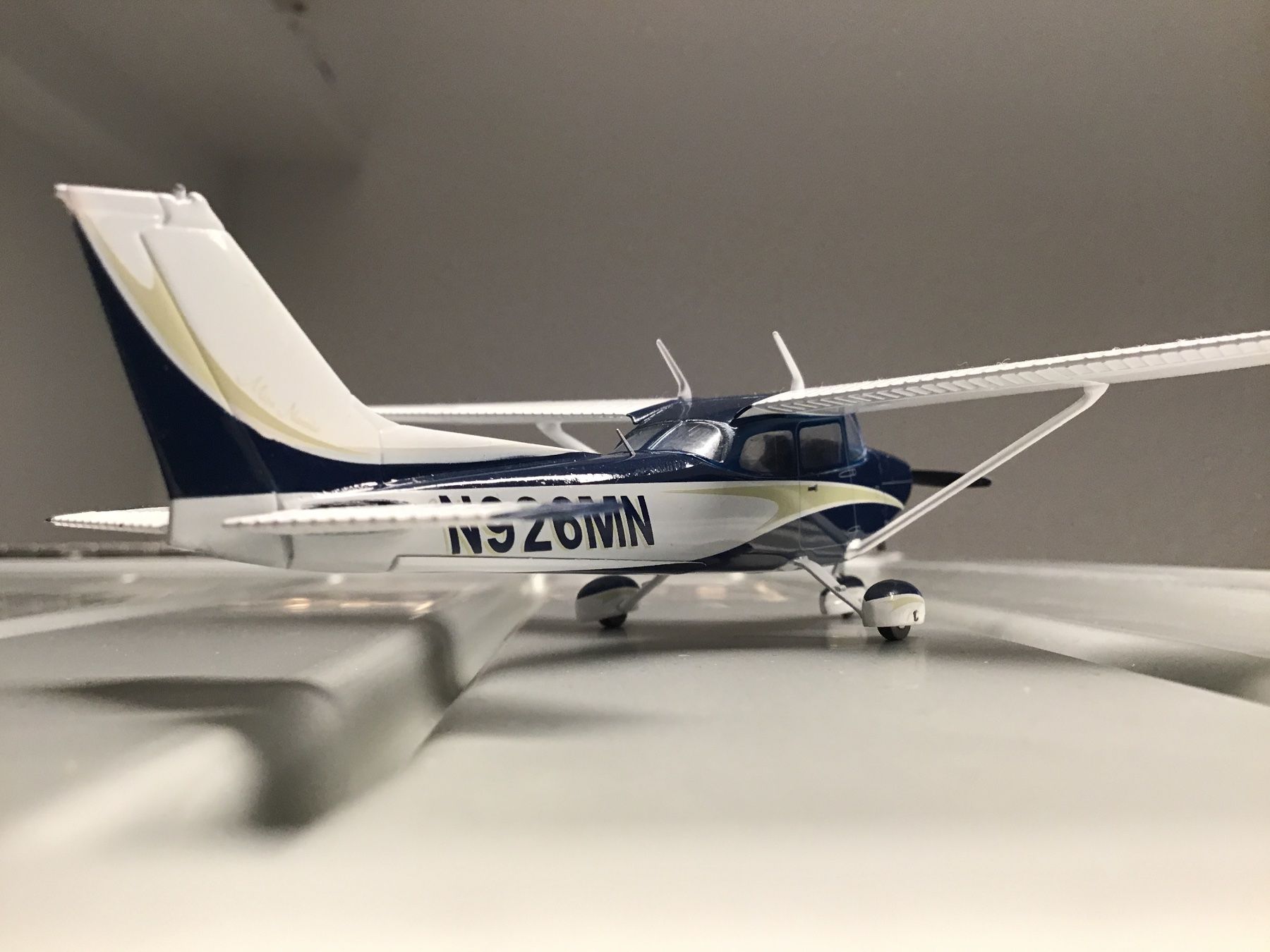 Cessna 172 Skyhawk Flugzeugmodell 1:72 Metall (Gebraucht) in Männedorf ...
