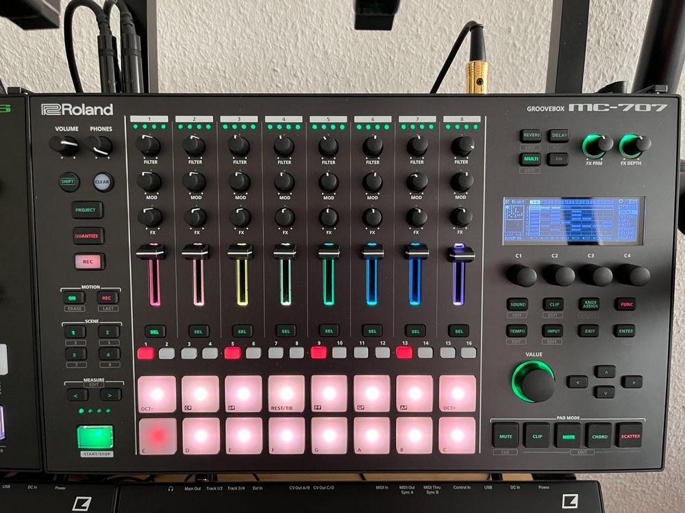 Roland MC-707 (Gebraucht) in Genève für CHF 650 – mit Lieferung auf ...