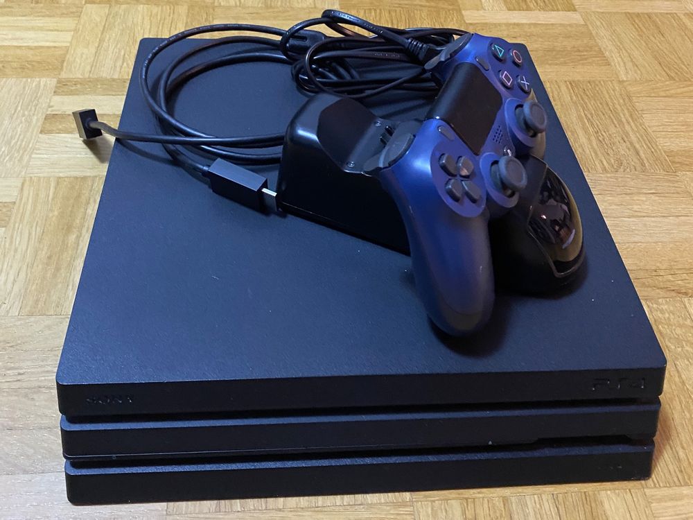 PS 4 Pro inkl. Controller und Dockingstation (Neu (gemäss Beschreibung ...