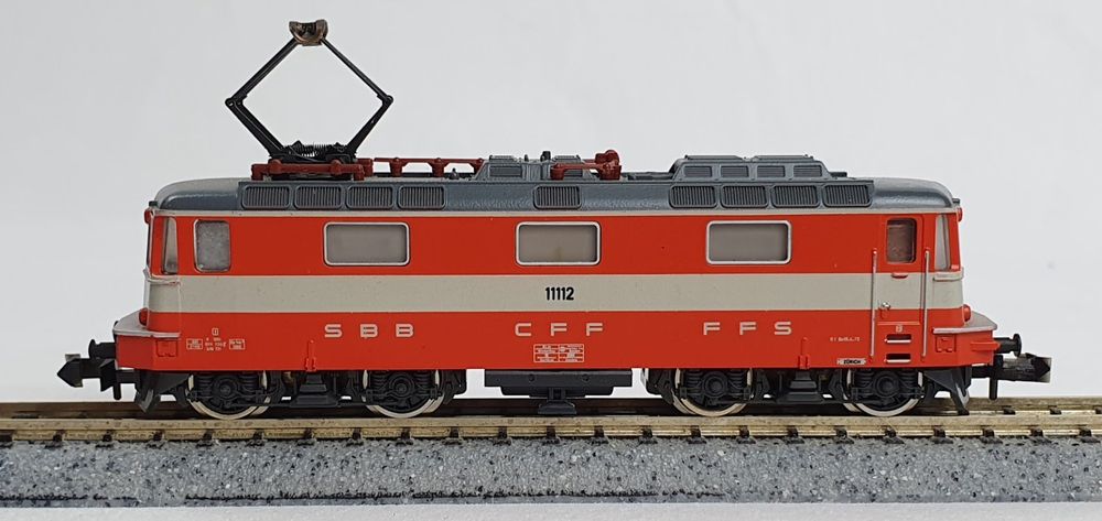 Minitrix 2976 - EMS SBB Re 4/4 II "SwissExpress" OVP | Kaufen auf Ricardo