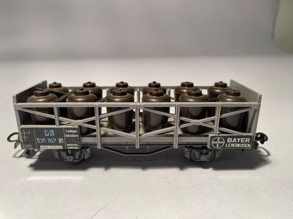 Liliput, DB Säuretopfwagen Bayer grau, DC Achsen (Gebraucht) in ...