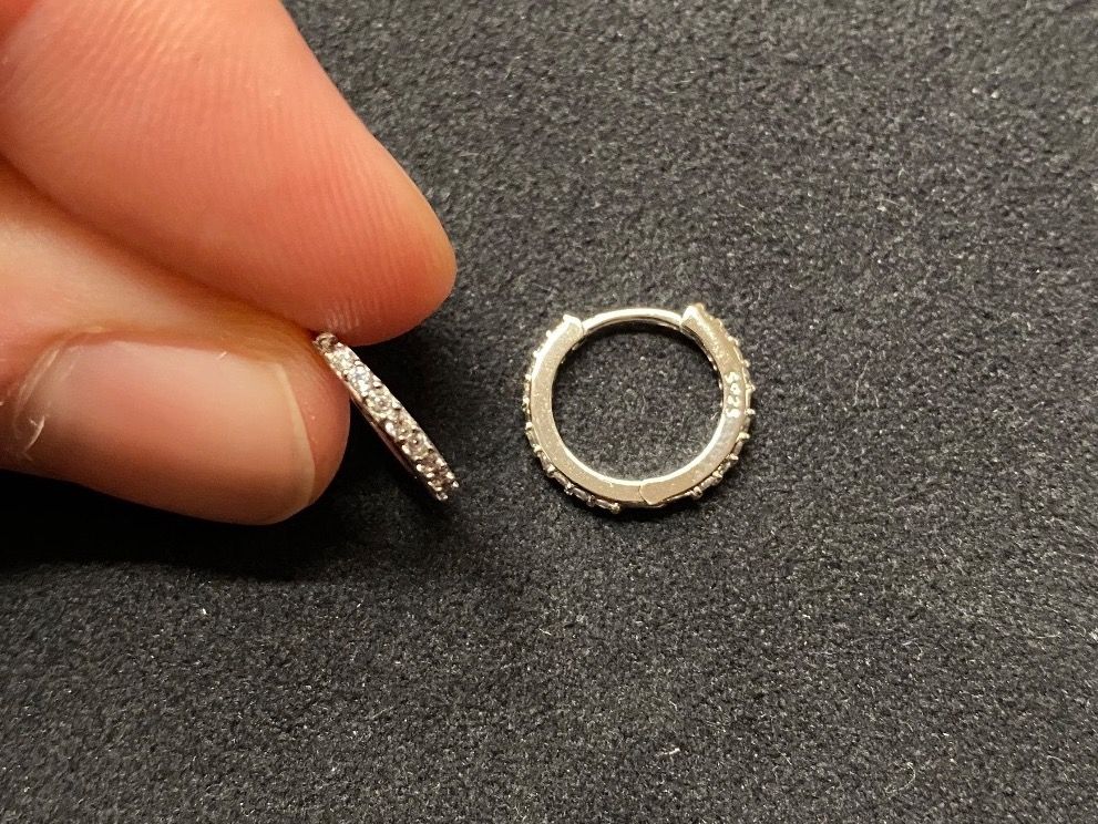 Creolen 925 Silber mit Zirkonia (Neu (gemäss Beschreibung)) in Anglikon für CHF 8.5 – mit ...