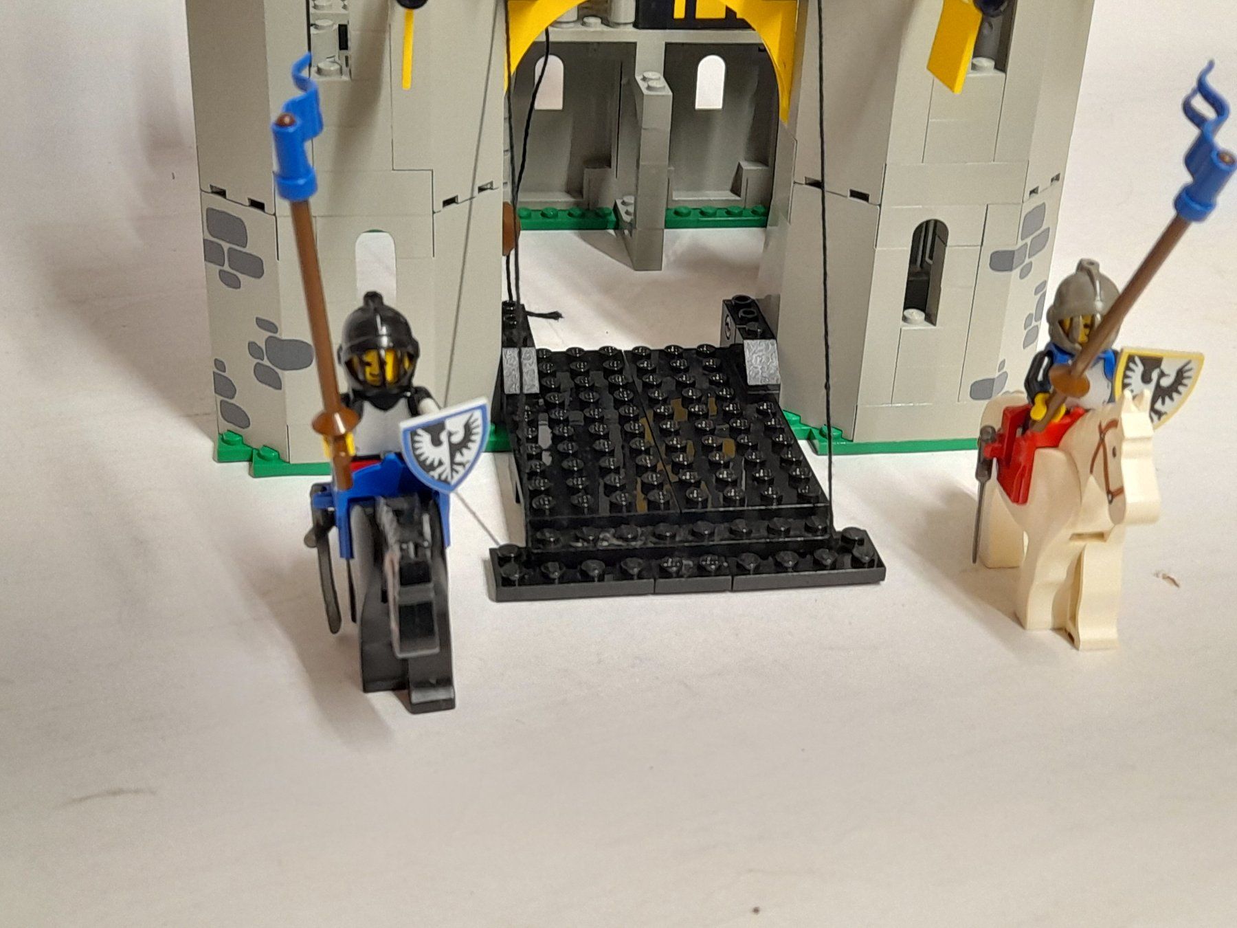 Lego Legoland Ritter/Castle 6074 Black Falcon's Fortress (Gebraucht) in ...
