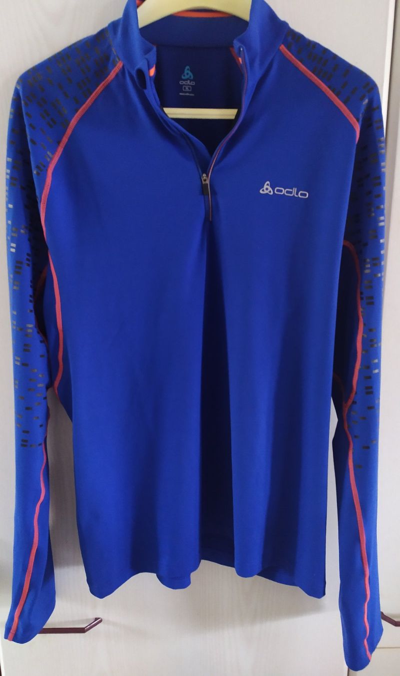 Odlo Mid Layer ½ Zip Gr. XL (Neu (gemäss Beschreibung)) in Lengnau BE ...
