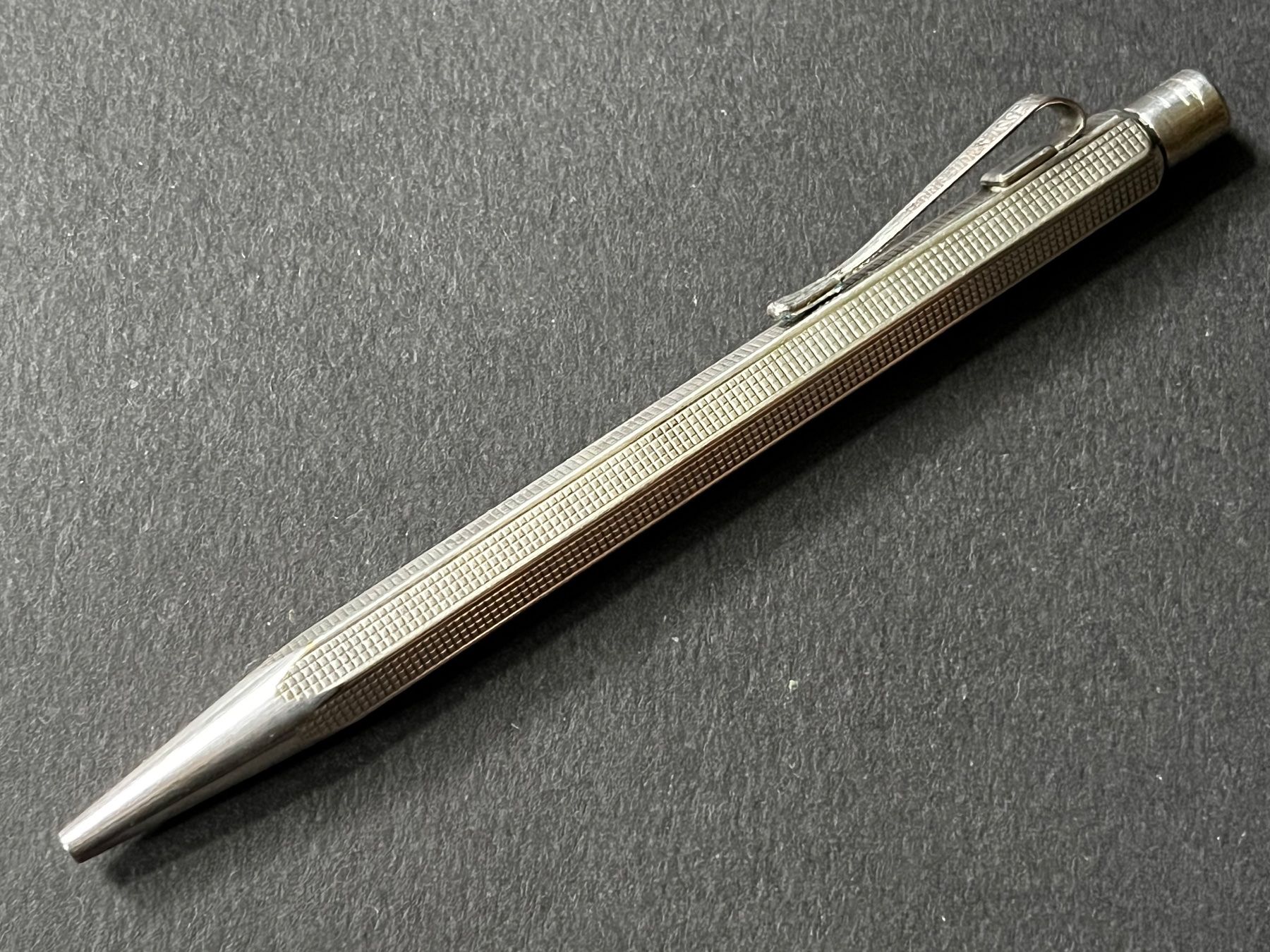 Alter Caran d’Ache Ecridor Minenhalter "Gitter" versilbert (Gebraucht ...