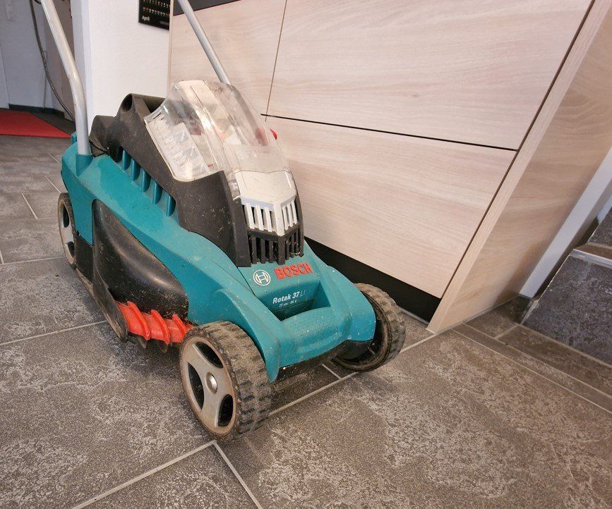 Bosch Rasenmäher -Rotak 37 LI- | Kaufen auf Ricardo