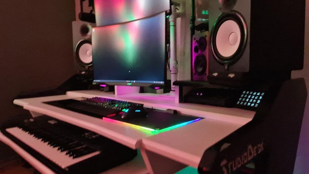 Pult - Studio Desk | Kaufen auf Ricardo