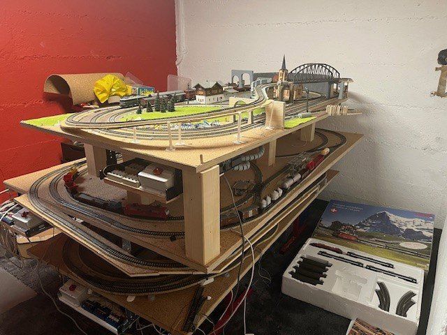 Grosse Märklin Modell Eisenbahn HO Komplett Anlage Analog | Kaufen auf ...