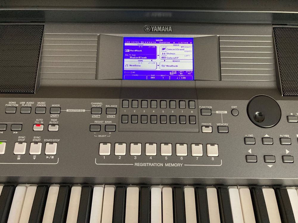 Keyboard Yamaha PSR-S 670 | Kaufen auf Ricardo