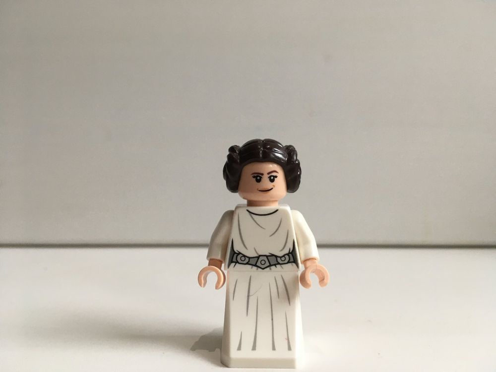 Lego Minifigur - Star Wars Princess Leia aus Set 75301 | Kaufen auf Ricardo