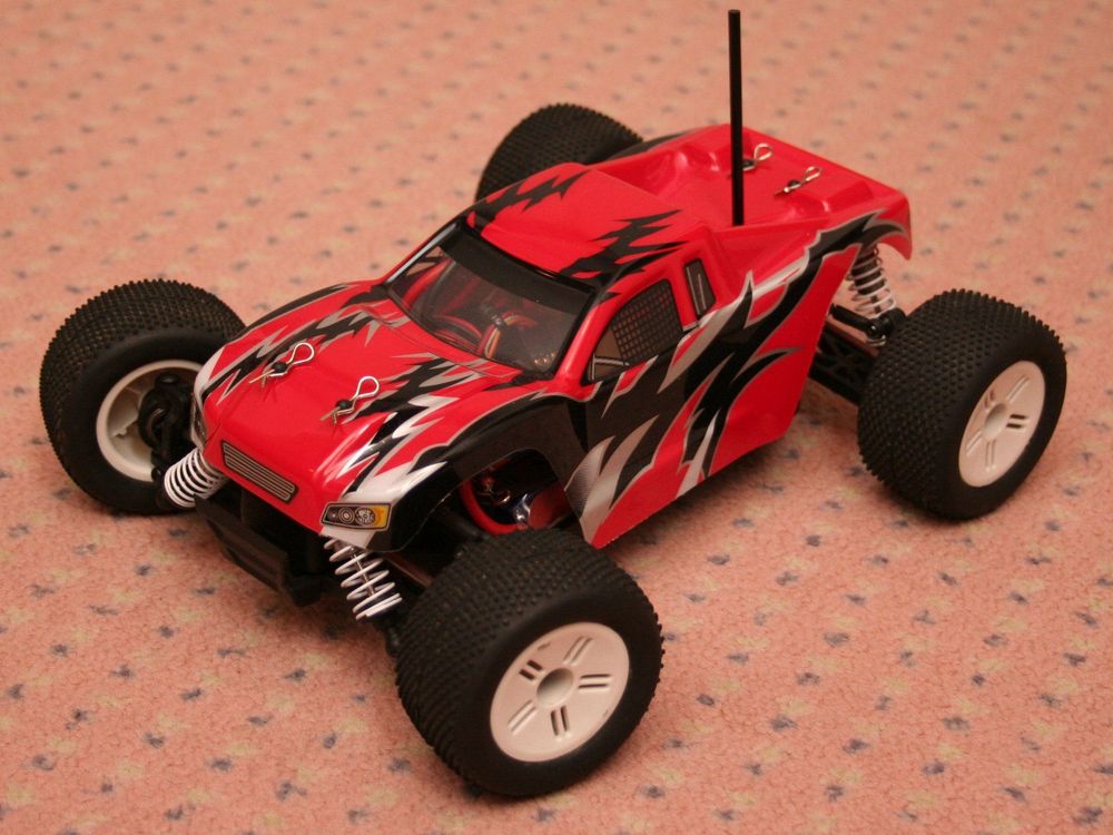 Robbe Mini Rave Brushless Truggy 1:18 (Gebraucht) in Frick für CHF 55 ...
