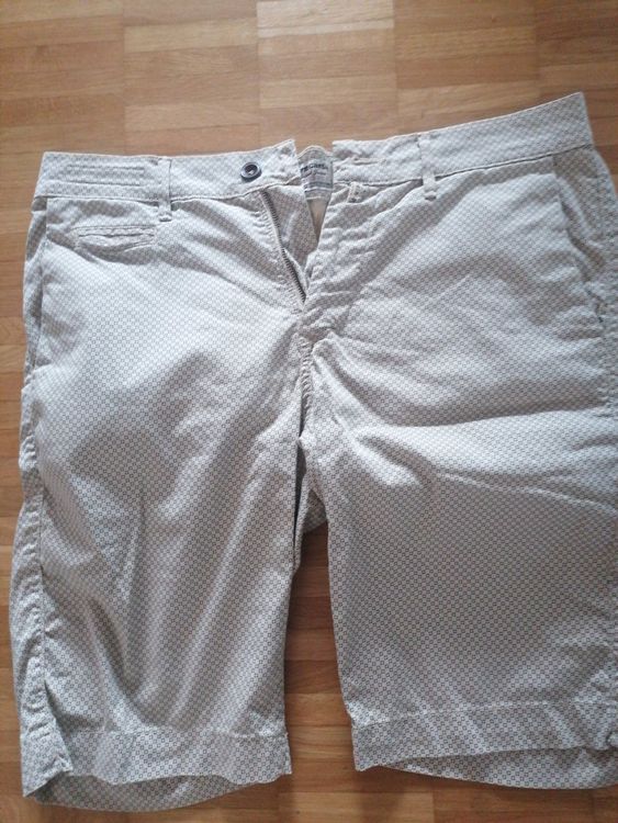 Kurze Hose (Gebraucht) in Winterthur für CHF 12 – mit Lieferung auf Ricardo kaufen