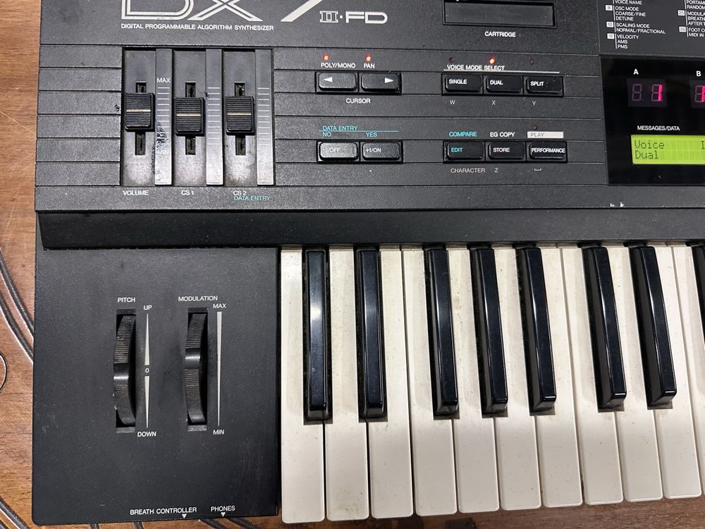 Yamaha Dx7 Keyboard (Gebraucht) in Strengelbach für CHF 320 – nur Abholung auf Ricardo kaufen