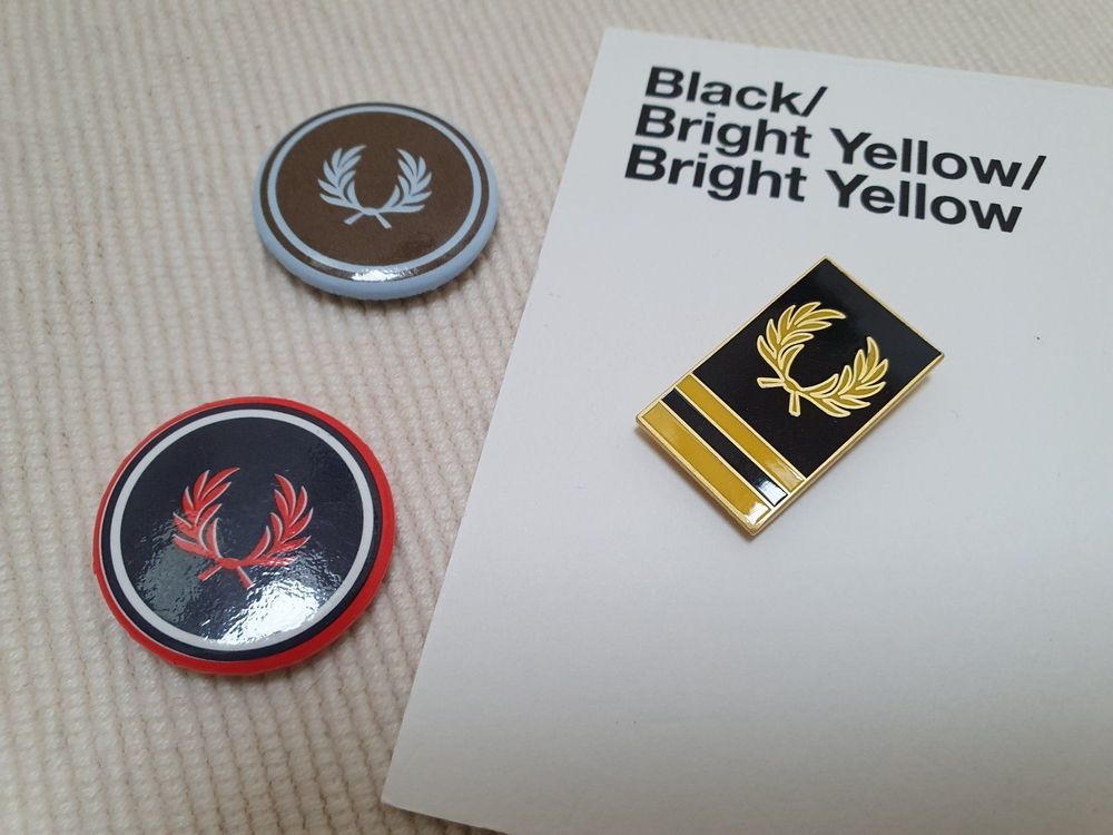 Fred Perry Pin und Ansteckknöpfe | Kaufen auf Ricardo