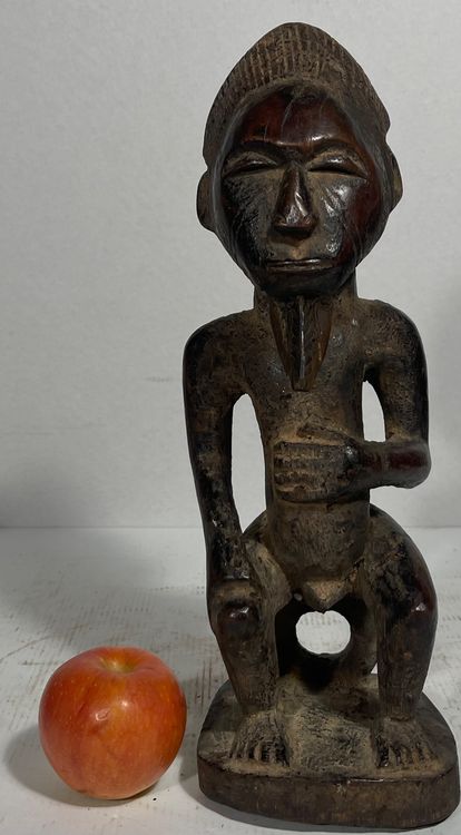 Erste Hälfte 20Jh .Afrikanische Holz Skulptur (Gebraucht) in Root für CHF 70 – mit Lieferung auf ...