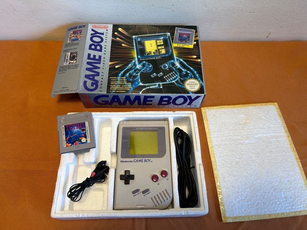 Nintendo Game Boy + Tetris (Gebraucht) in Geneve für CHF 153 – mit ...
