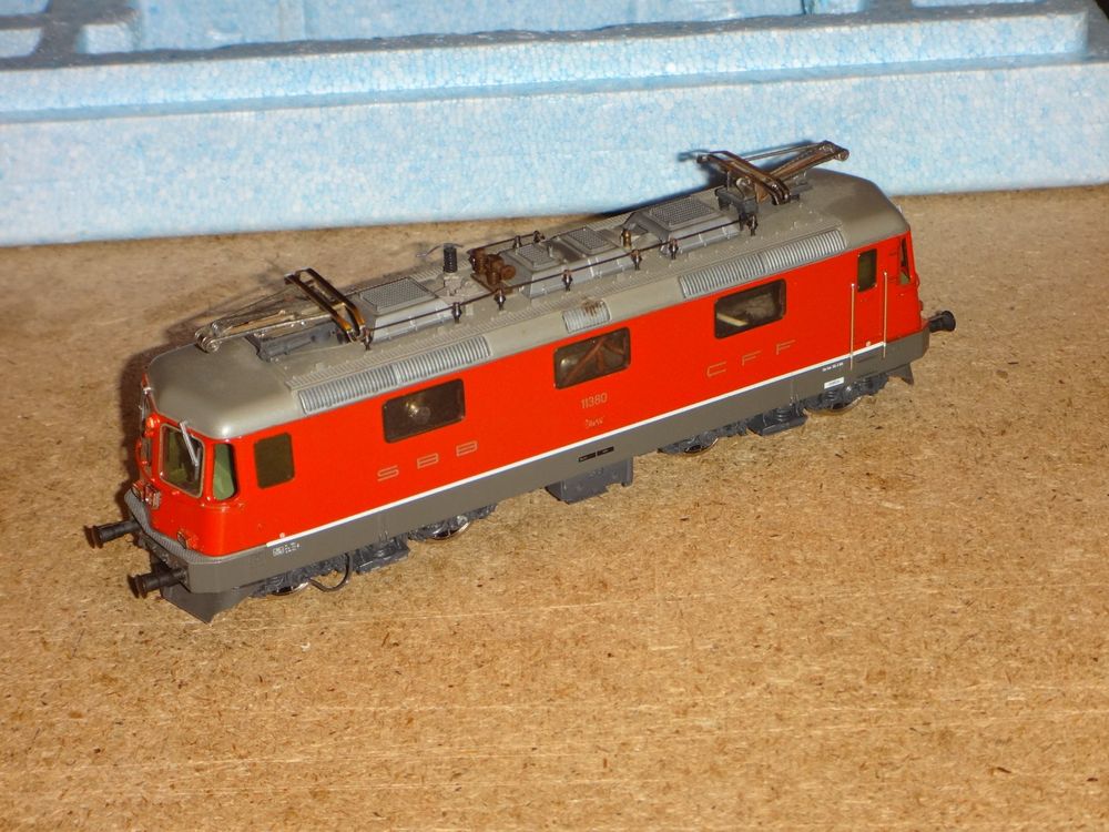 HAG : Re 4/4 II der SBB, DC, analog, 2 Eckscheiben fehlen | Acheter sur Ricardo