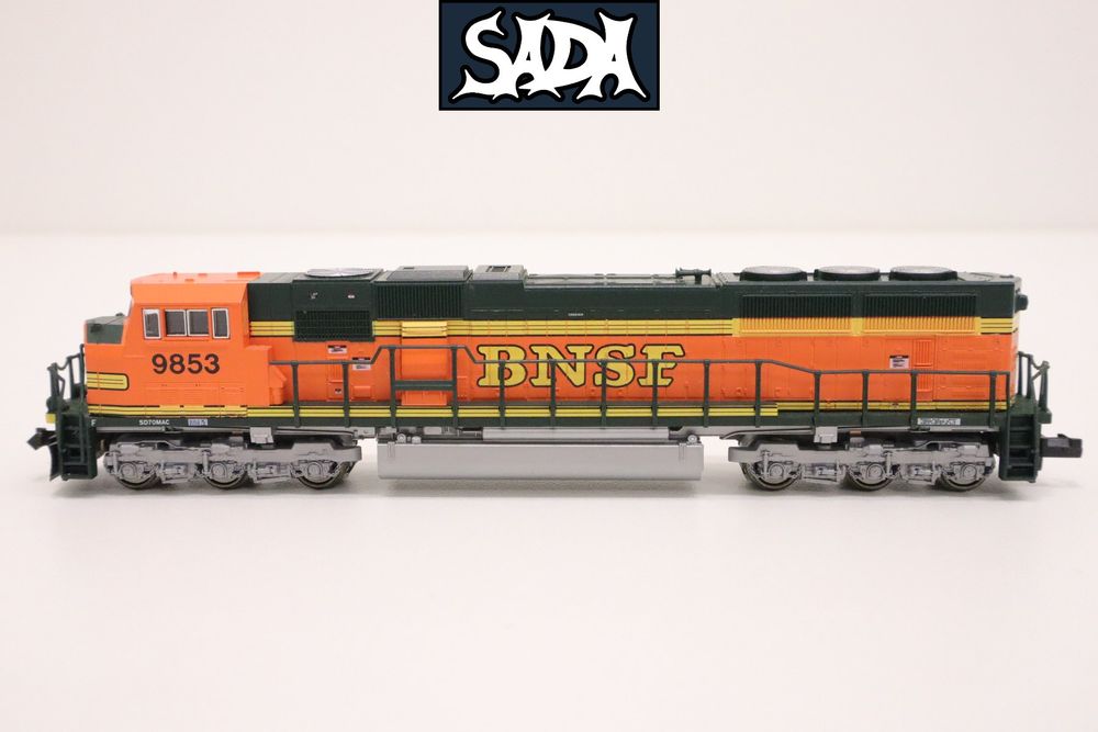 Kato 9853 176-6304 EMD SD70MAC BNSF, DC Analog N (Gebraucht) in Basel ...