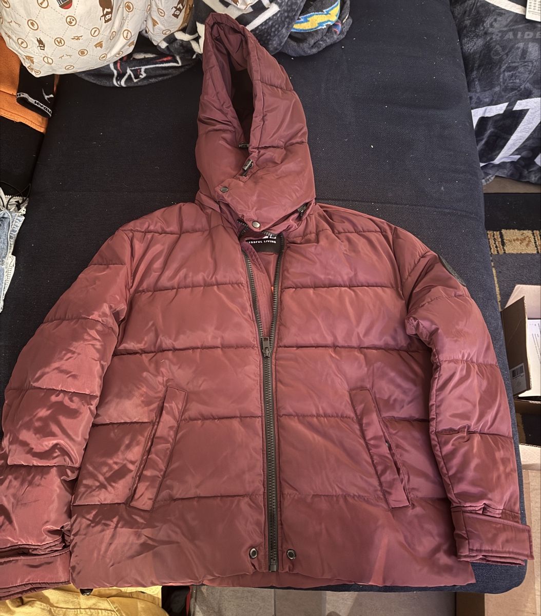 Warme Winterjacke von Diesel, Farbe Bordeaux, Grösse L (Gebraucht) in ...